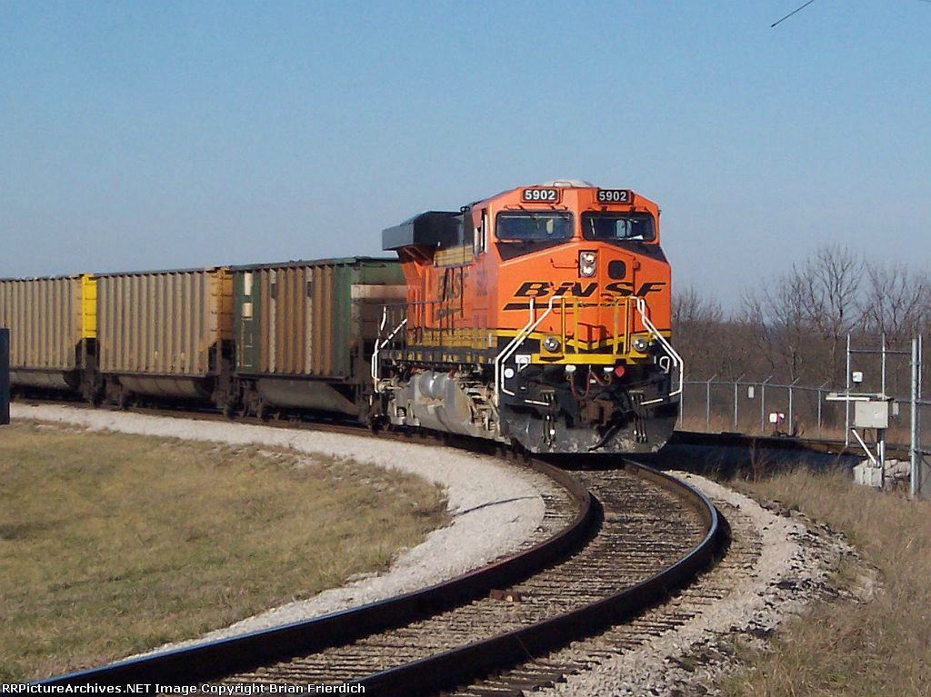 BNSF 5902